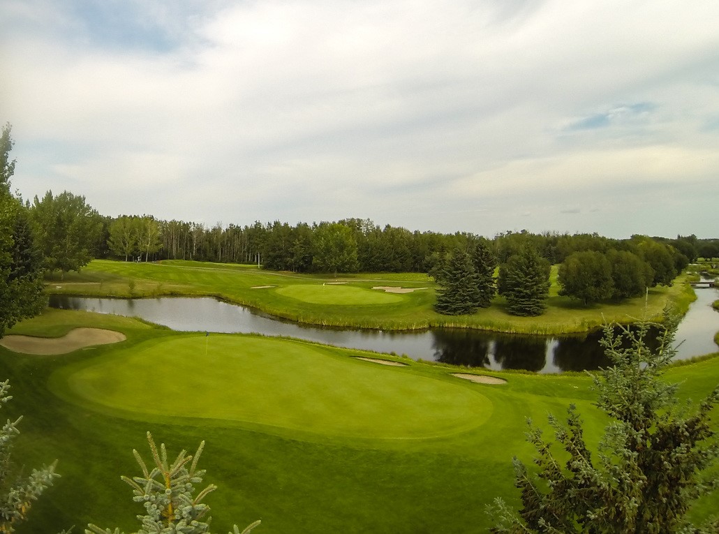 The King's Landing Luxury Motorcoach Resort - Exclusively Class A and ...